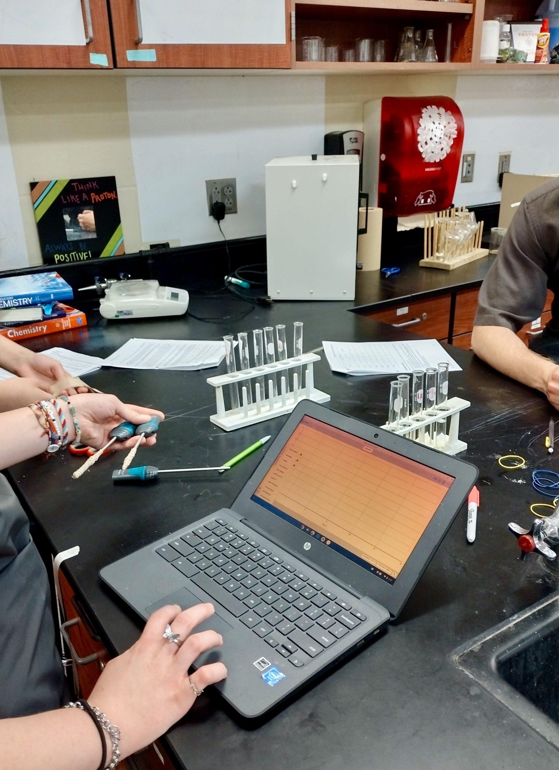 Making Meaning of Chemistry Data in Real Time with Vernier Technology ...